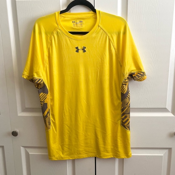 Under Armour | Shirts | 5 For 25 Under Armour Yellow Athletic Shirt ...